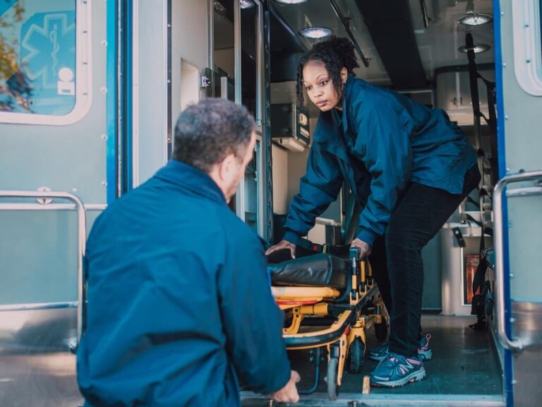 AmbuServ - Fast Response Ambulance Service Company